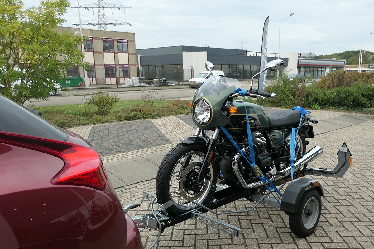 Motolug Deutschland, zusammenklappbare Motorradanhänger - Foto gallery