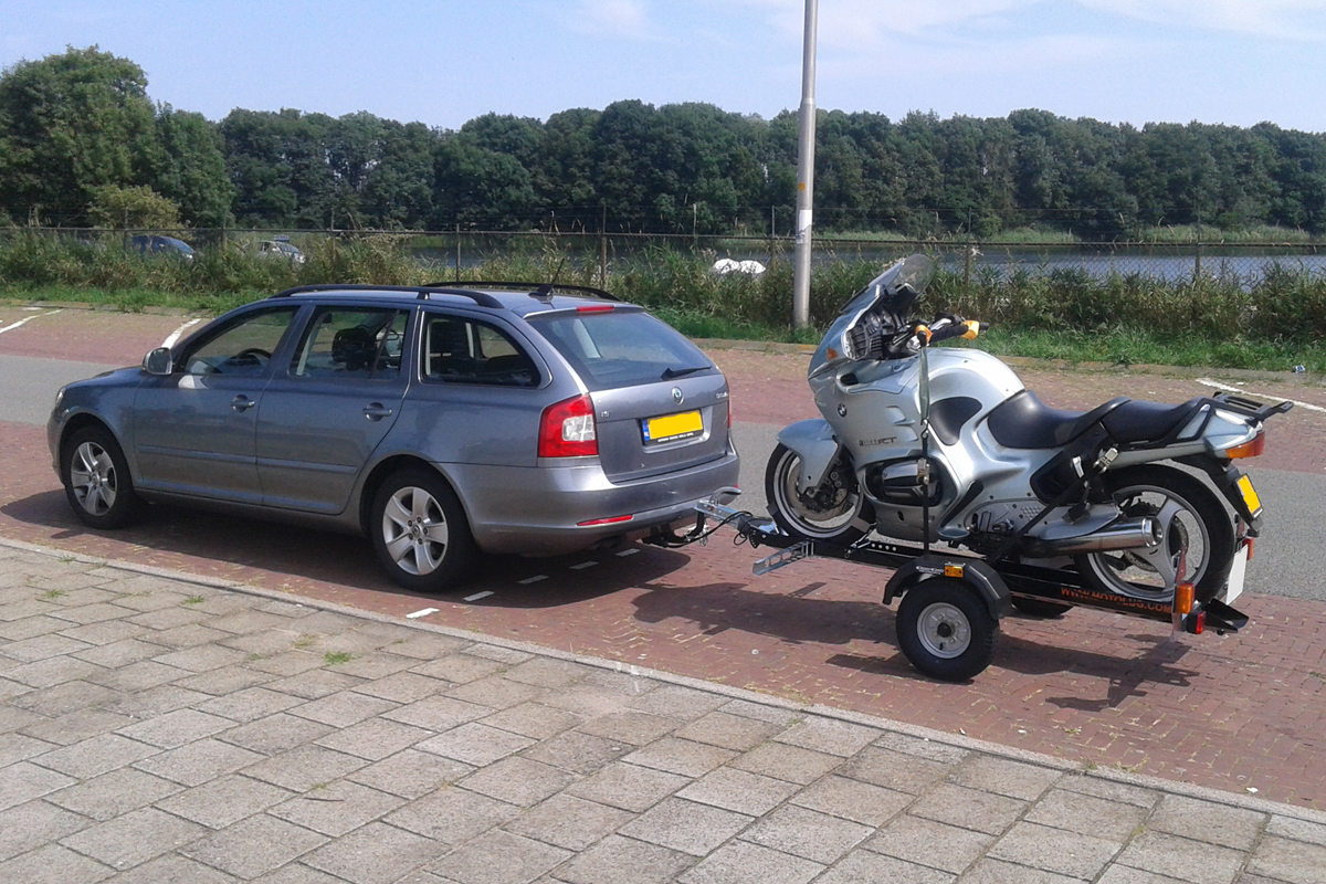 Motolug Deutschland, zusammenklappbare Motorradanhänger - Foto gallery